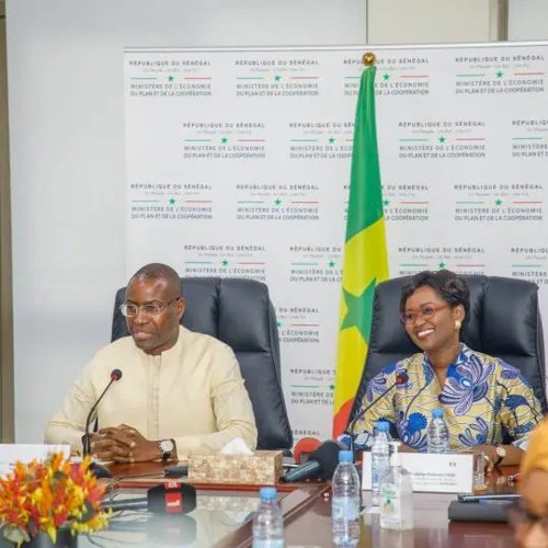 Stream Passation de service au ministère de l'Economie, du Plan et de la Coopération.Amy.23/09 ...