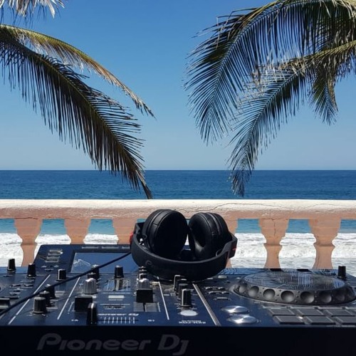 Stream Dj XONE - BIRTHDAY LAURA & JACKE - MEXICO PUNTA DE MITA VOL 2 by ...