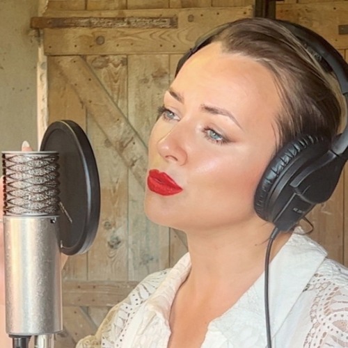 Stream Sarah Lewis - Yayo (Lana Del Rey Cover) by SarahLewisOfficial ...