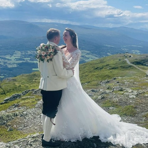 Stream Du er den (Hellbillies) - Til Maria og Kim by Eivind Belsvik ...