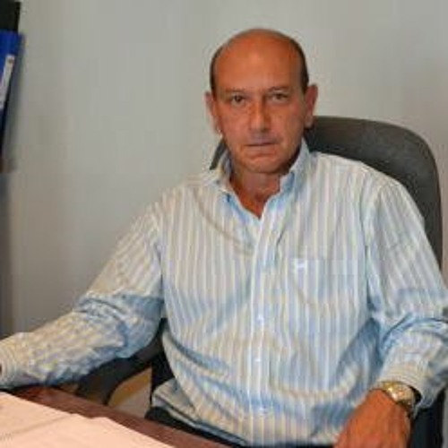 Listen to music albums featuring Francisco Cánepa - Director de Ruben F ...