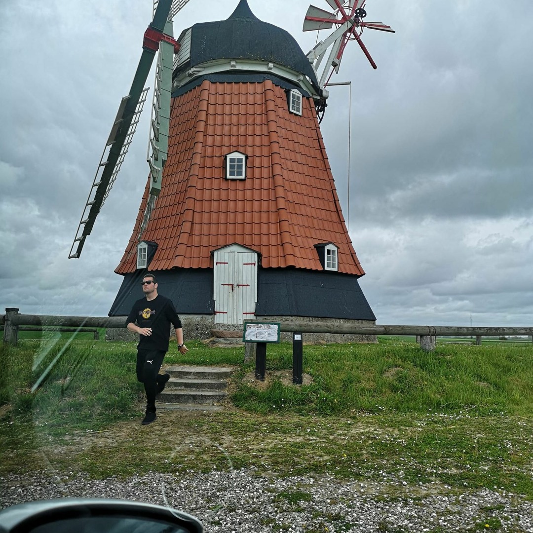 Stream Drejer - Happy Days 2024 by Drejer | Listen online for free on ...