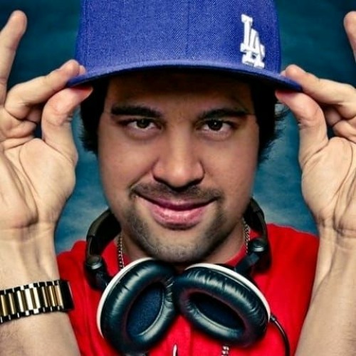 Stream SwaffelKoning - Meets - Datsik (Megamix) by Swaffel Radio ...