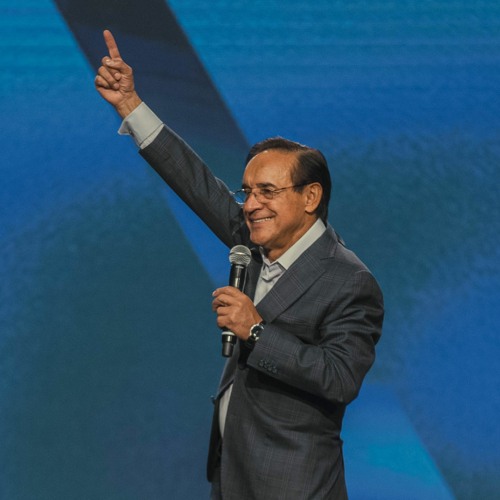 Stream ¿Cómo vencer en la guerra espiritual? - César Castellanos by MCI ...