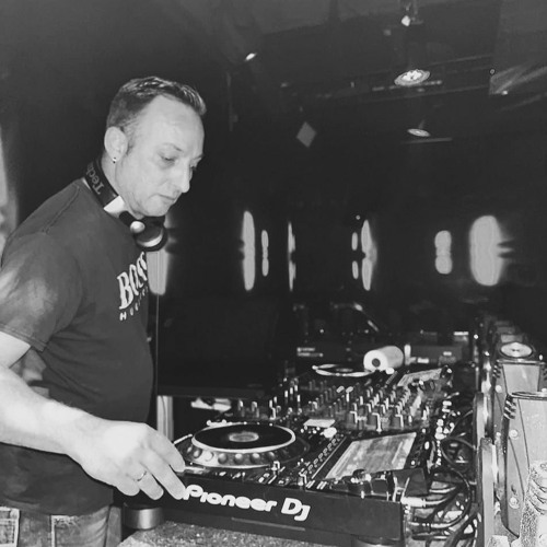 Stream Guze | Listen to Sets Free Download playlist online for free on ...