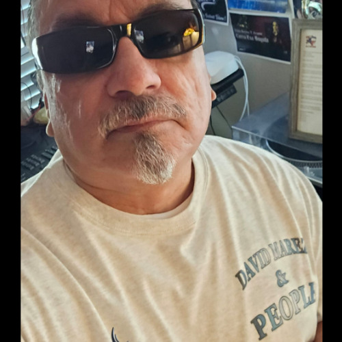 Stream 15 Dec 2024 Old Skool Onda Chicana Tejana Artista Grupo t-shirt ...