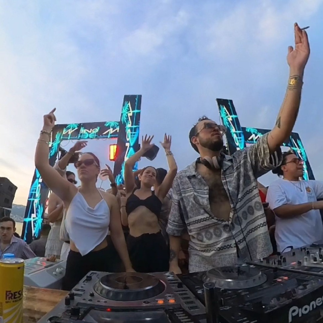 Stream Christian Guizar | Listen to por escuchar playlist online for ...