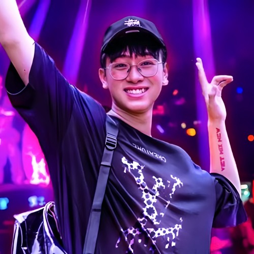 Stream Yêu Một Ng Tổn Thương x Khóc Một Mình - Quang Huynh Remix by Cing Vinhouse | Listen ...