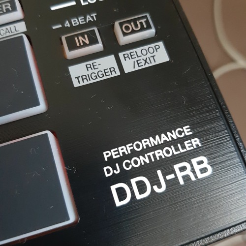 Stream 😍 - FIRST DJ MIX by 2022 archive | Listen online for free on ...