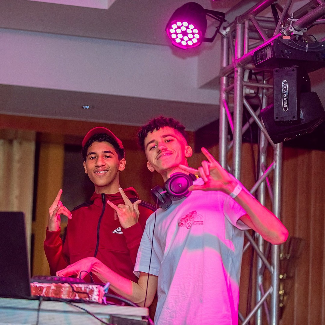 Listen to Hot Chocolate Effect #003 🍫 by Hot Chocolate in Ñ tem que ...