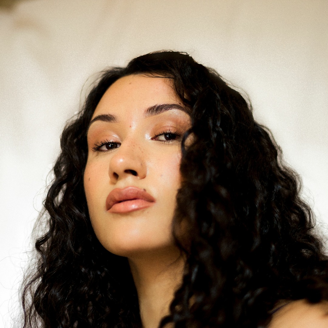 Listen to When I'm In Your Arms by Cleo Sol in Don't let it go to your ...