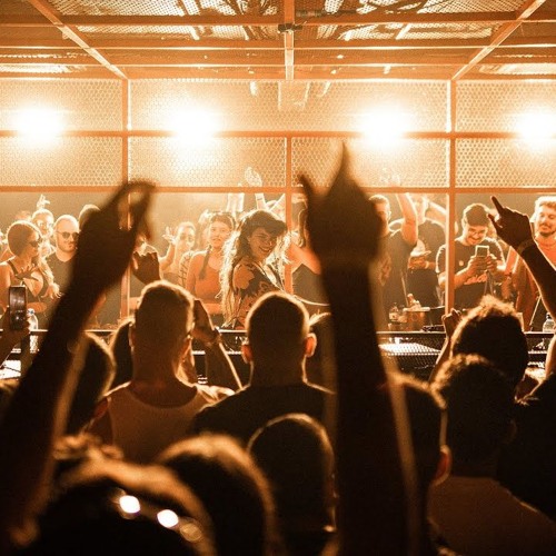 Stream Fernanda Pistelli Live at @ 5uinto - Externa (Brasília, Brazil ...