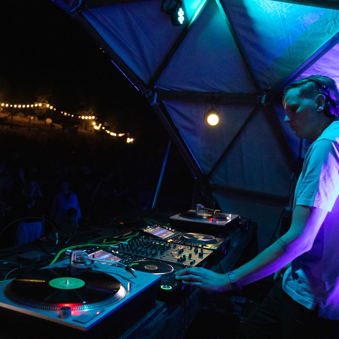 Stream Anthony Linell at Paral·lel Festival 2024 by Anthony Linell ...