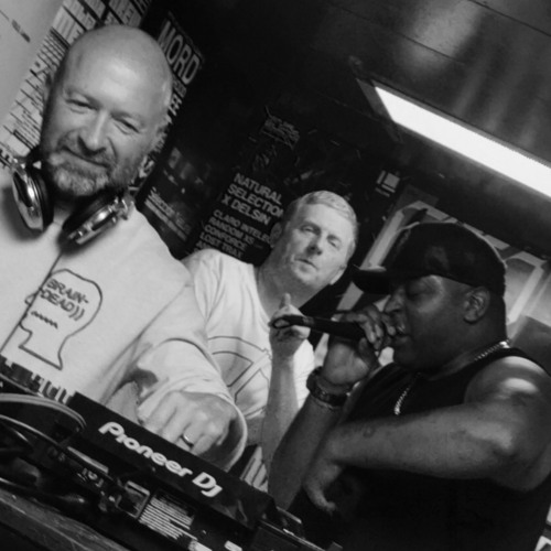 Stream FOLD X Moving Shadow // 2 Bad Mice ft MC Flux by Flux mc ...