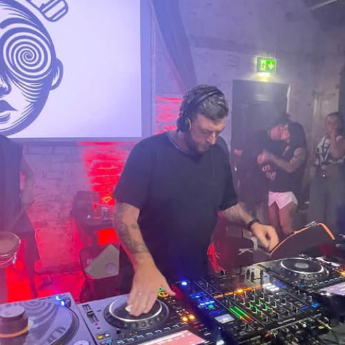 Stream Mark Kovich - 001 (2025) by markkovichdj | Listen online for ...