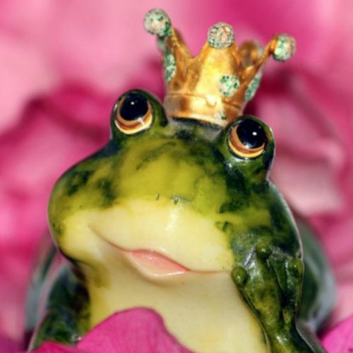 Stream Queen Froggy's Bubblegum Ball by Brown Triangle Mouse | Listen ...