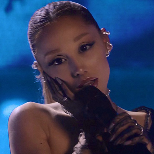 Stream ♥ dandelion - ariana grande ♥ by 𝔻𝕁 ℝ𝕪 | Listen online for free on SoundCloud