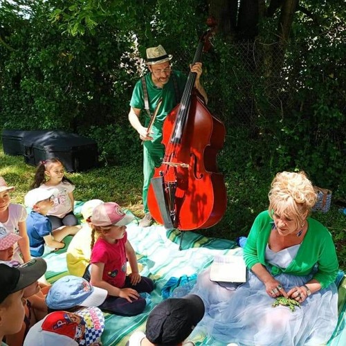 Stream La Gigantestraordinaire Grenouille (1) by Madame Sacha | Listen ...