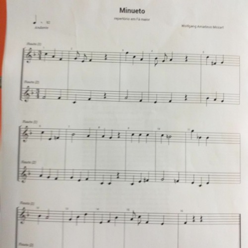 Stream Solfejo rezado do Minueto em Fá maior, de Mozart.m4a by Richard ...