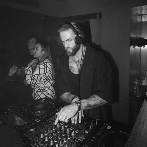 Stream LIVE @ Dear Darling - London, Mayfair | 03/11/2023 by Rory Kite ...