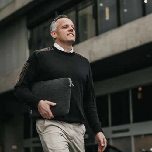 Stream episode Nico Manhart (Performance business leader) - Business ...