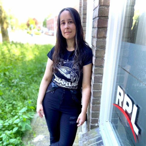 Stream Item Met Merel Van De Keer by Live bij Podium 107.1 | Listen ...