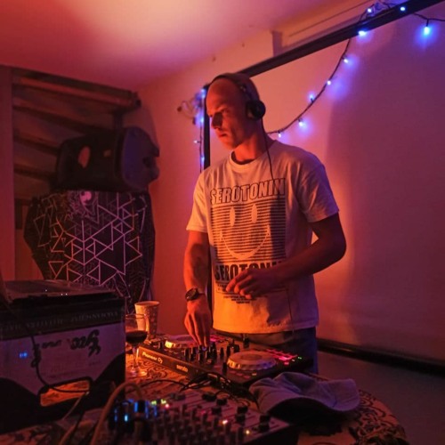 Stream Exit the Void by Ronnie Zatonsky - Kolen B | Listen online for ...