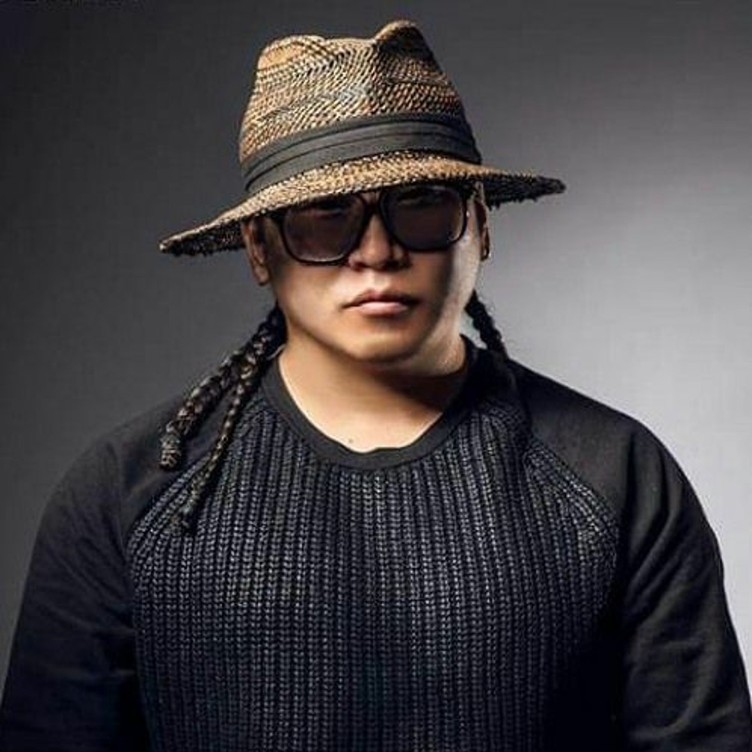 Stream Erka (Digital) - Chamaigaa Sanasaar (Official Music Video) by Andrey Bold | Listen online ...