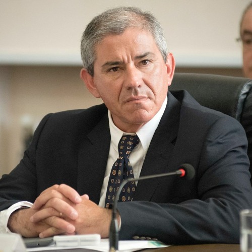 Stream Entrevista Fernando Echeverría by Casa de Radios | Listen online ...
