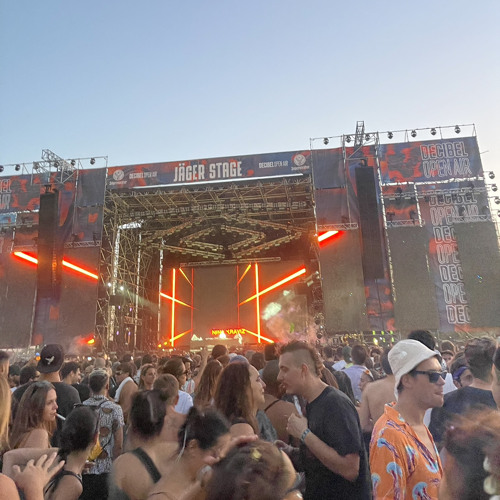 Stream Rave Knockout by Armand Toska | Listen online for free on SoundCloud