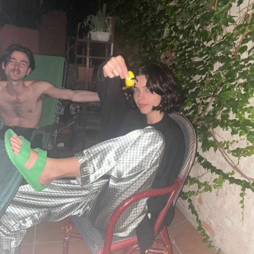 Stream Surprise x Dygg - Téléphone (prod. Dygg) by entre4murs | Listen ...