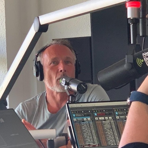 Stream episode Esther van Doesburg en Bert Pijfers (Sdu) - New Business ...