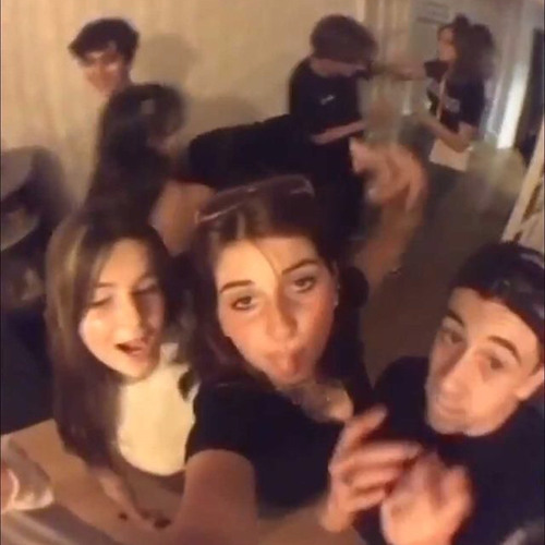 Stream YO VOY SPED UP (tik tok version) by User pilou | Listen online ...