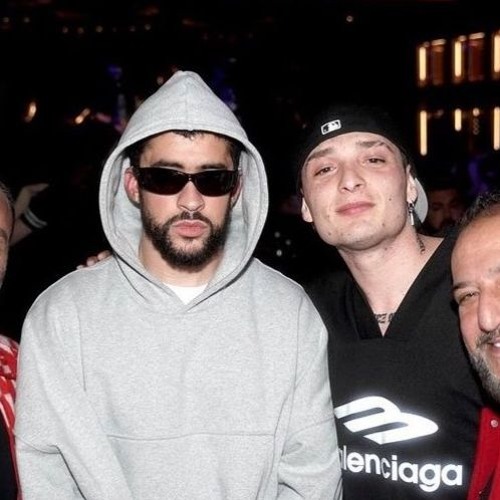 Stream MAMI DIAMANTE - PESO PLUMA X BAD BUNNY by Jere Magic | Listen ...