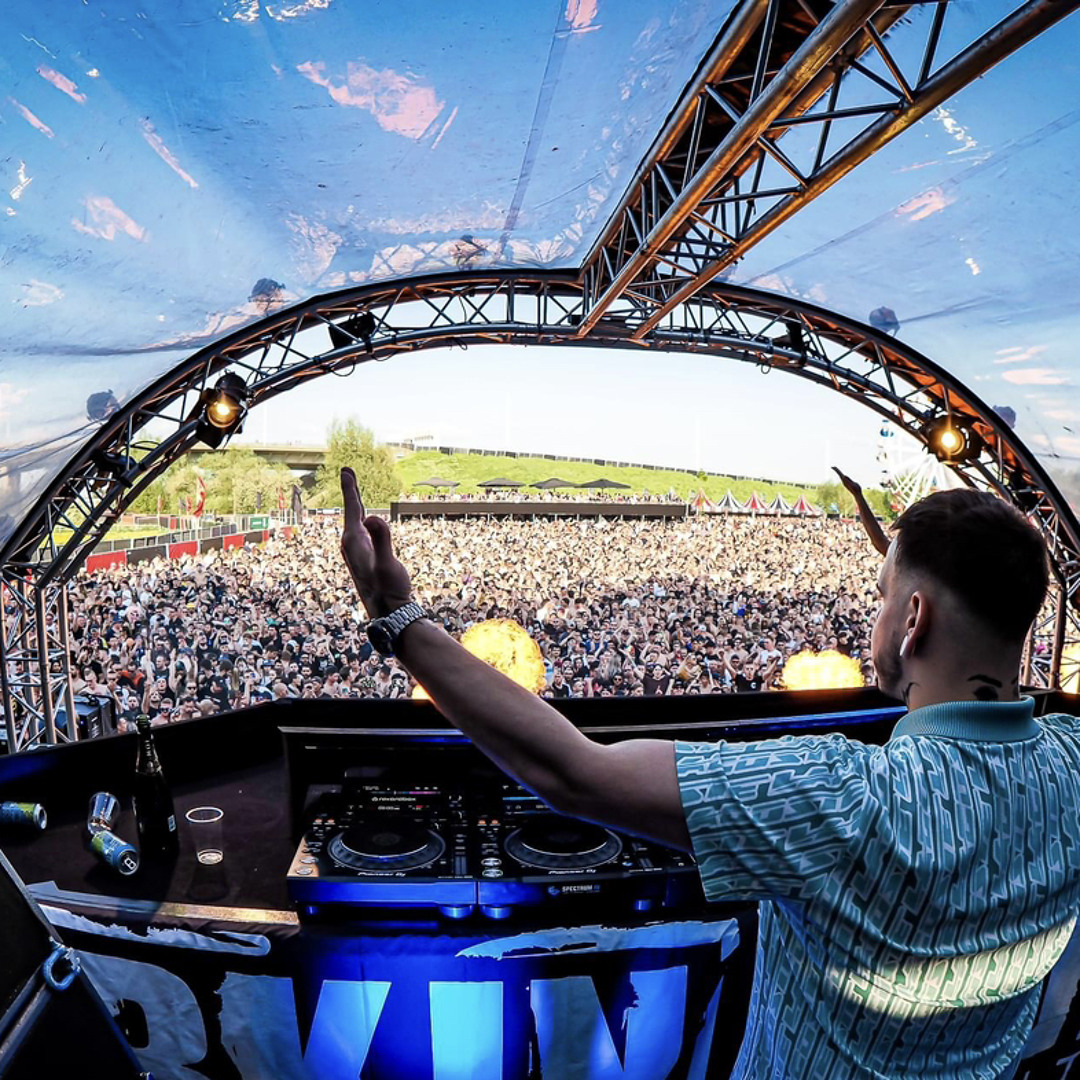 Stream INTRO TITANIUM (DJ TOOL) by THE DARK HORROR | Listen online for ...