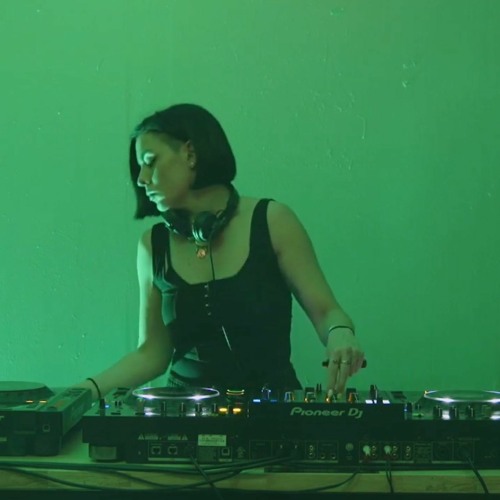 Stream Live @Miami Community Radio - Bass/Techno/Footwork by Xilla ...