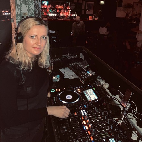 Stream Laydee V | Listen to My Guest Mixes On Radios playlist online ...