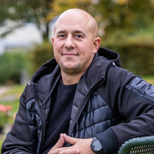 Stream Patrick Meloni ist ein positiver Mensch, auch wenn es ...