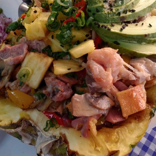 Stream episode 10-MAYO-2022/ PIÑA RELLENA de Mariscos | Receta FÁCIL y ...