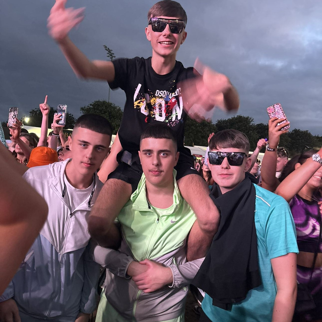 Stream I Like The Music Pumping by user23316 | Listen online for free ...