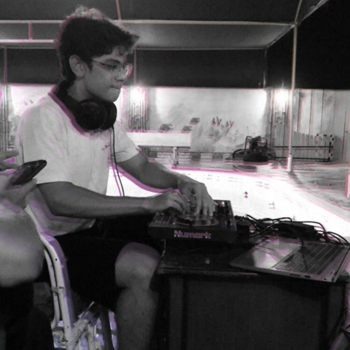 Stream Live at the Empire Resort (DJ Mix) by Mekyail Aly | Listen ...