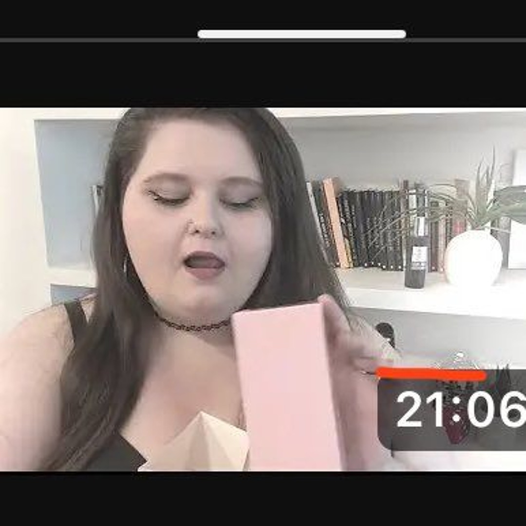 Stream Original video Amberlynn Reid Crumbl Cookie Leaks 2 by zenzar zenzar | Listen online for ...