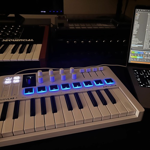 Stream Don't You Break My Heart By IpItHurtz by Jamie Havican | Listen ...