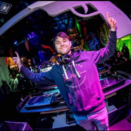 Stream DJ MAX - SESION AGOSTO 2023 by DJ Max | Listen online for free ...