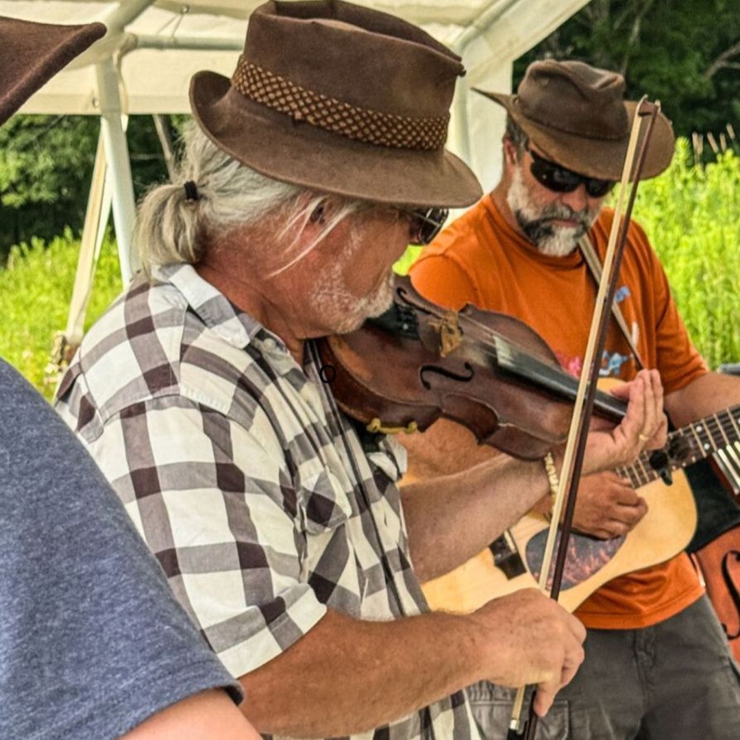 Stream Morgan Pond Farm | Listen to Stoddard Hollow String Band - Farm ...