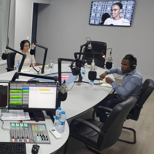 Stream Raio-X Debate Semanal | A questão do Plástico em Cabo Verde by ...