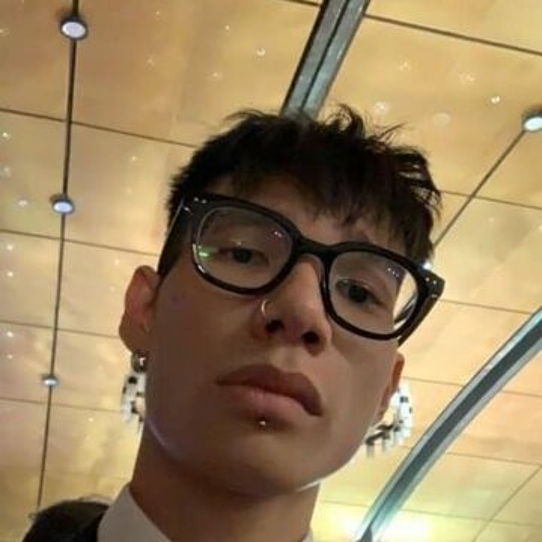 Stream VƯƠNG - NGER // MCK by MR. THANG | Listen online for free on ...