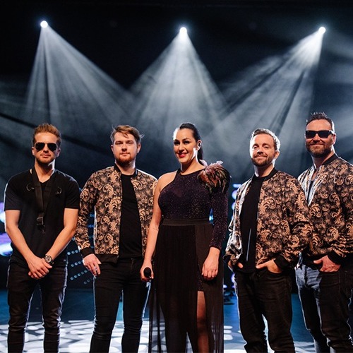 Stream Le Freak - Solo Singer by LIVE ENTERTAINMENT | Listen online for ...