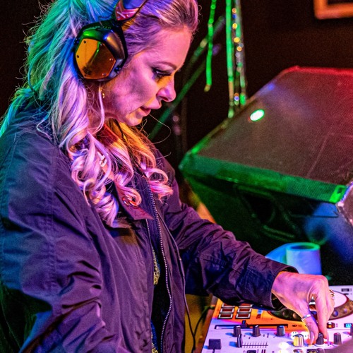 Stream Mix 28 15th March 2023 Sarah nash by Sarah Nash | Listen online ...