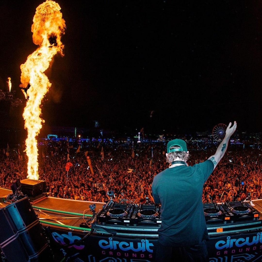 Stream Dom Dolla Live @ EDC Circuit Grounds, Las Vegas 2023 by ⠶ Dom Dolla ⠶ | Listen online for ...